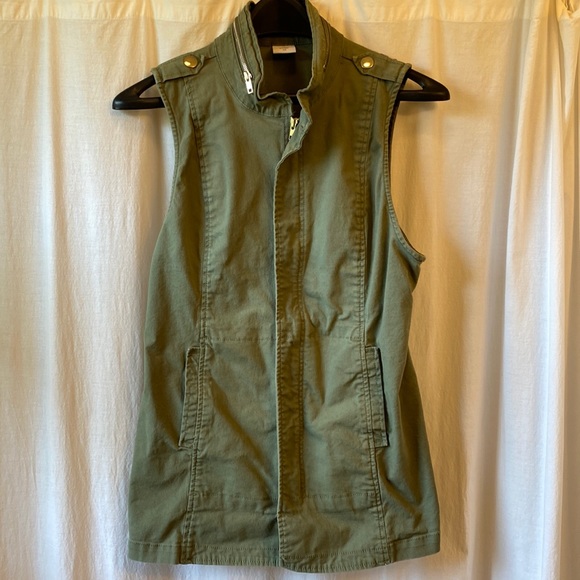 CAbi | Jackets & Coats | Cabi 51 Explorer Utility Vest Zip Front Size M ...